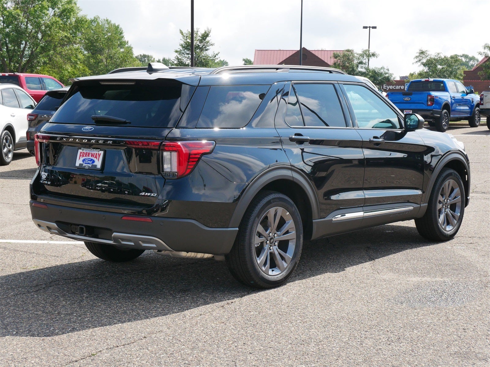 2025 Ford Explorer Active in Minneapolis, MN | Minneapolis Ford ...